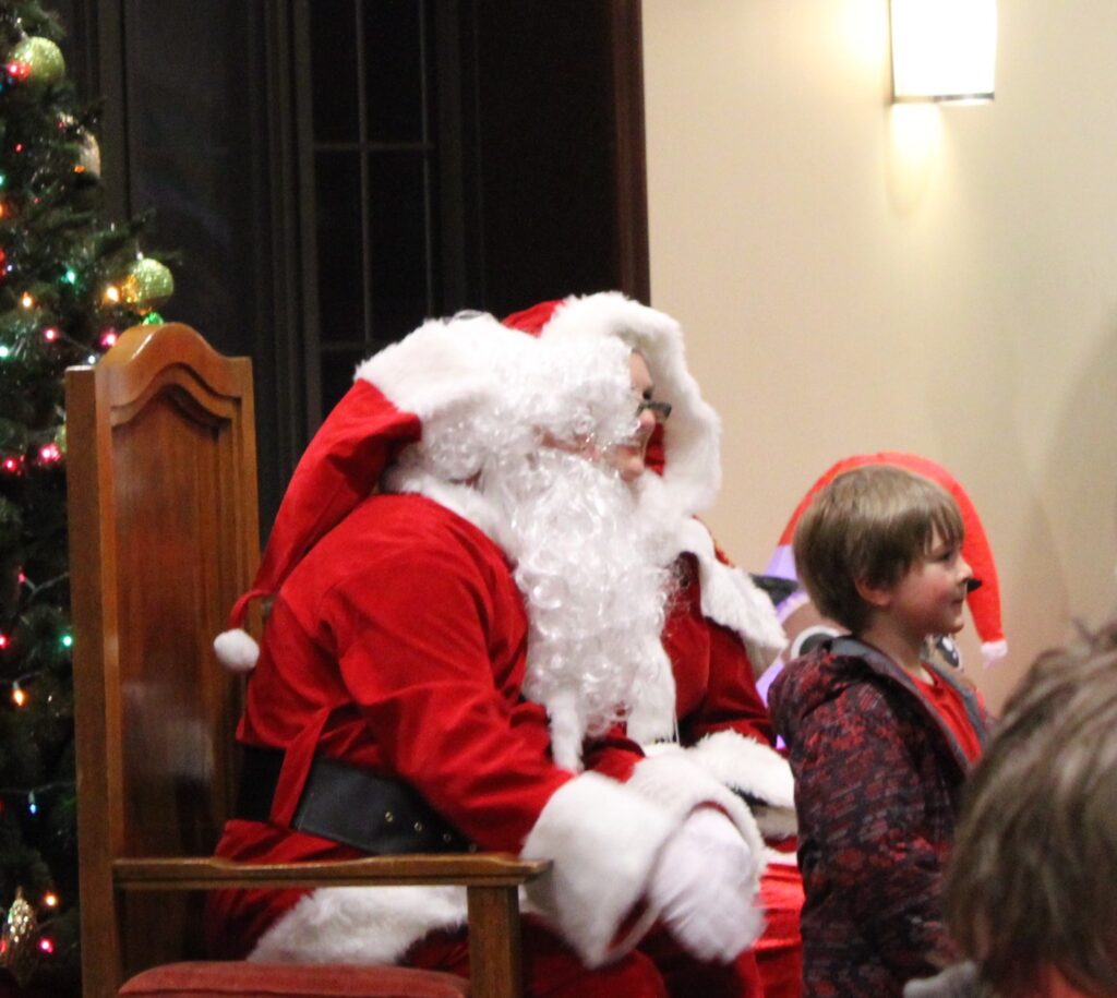 Santa comes to Trafford, PA! – Trafford Fire Co. No. 1